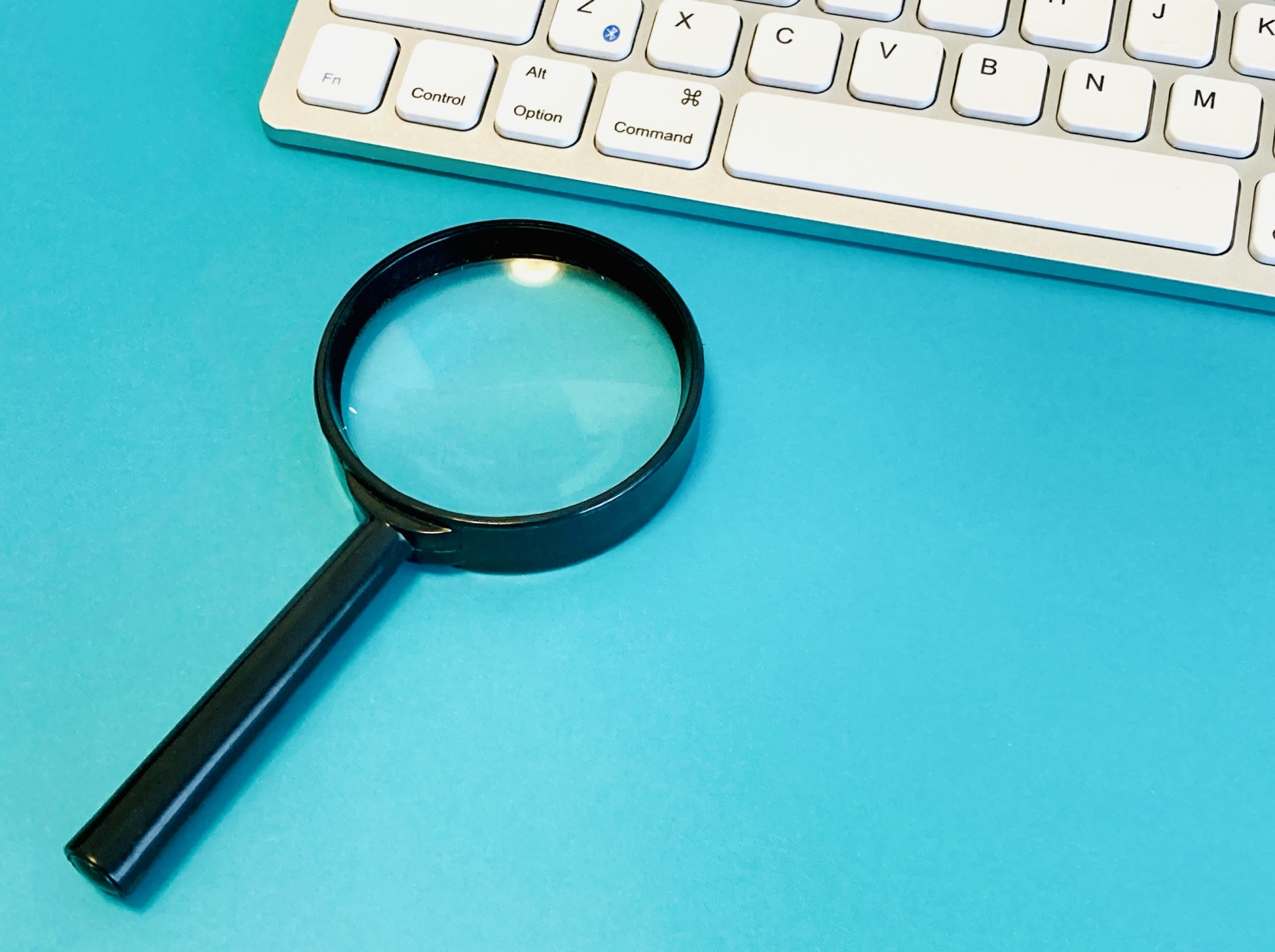 【商用利用OK】BGM素材サイト・無料で使える素材には注意点も！ | キックファクトリー